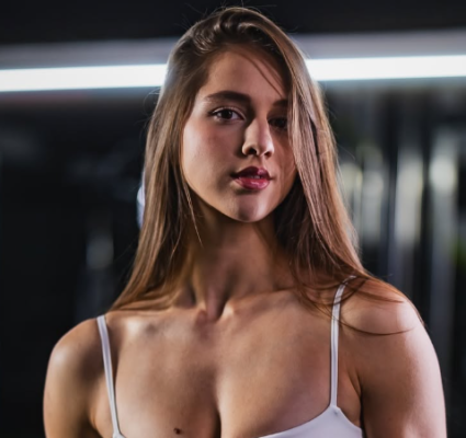 Get To Know Fitness Influencer Lucia Mikusova: Bio, Age, Height