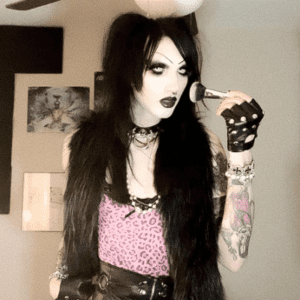 6arelyhuman Biography, Age, Gender, Pronouns and Net Worth