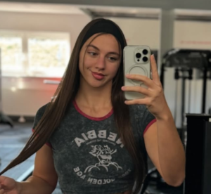 Get To Know Fitness Influencer Lucia Mikusova: Bio, Age, Height